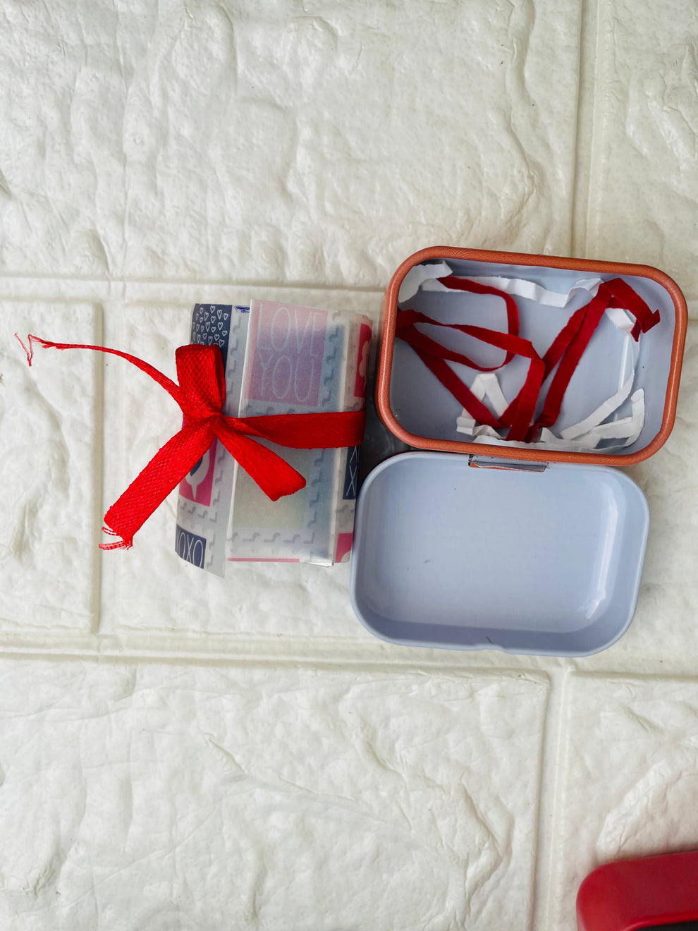 Customized Vintage Tin Mini Album (14 Photos) – Gift Sugar